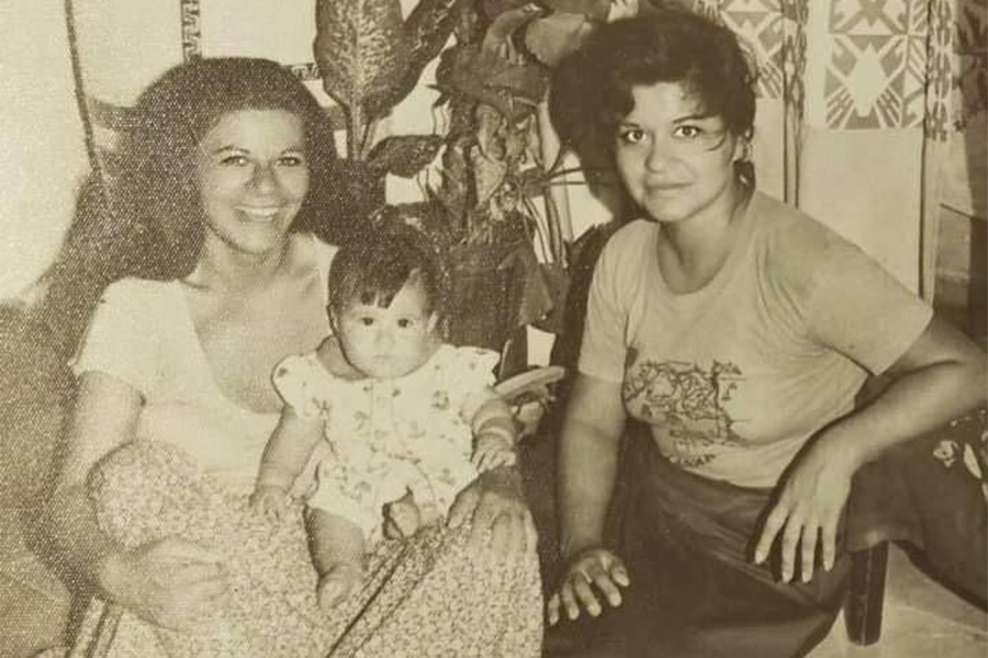 Epistolario del infierno: Nieves Ayress o la reconstrucción después de ...